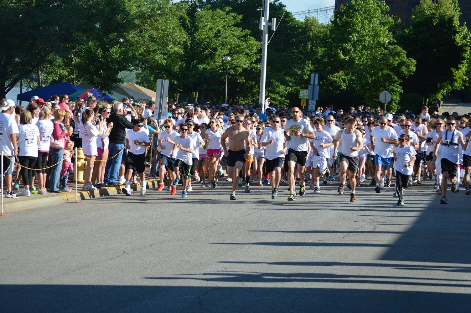 5K Race ARCHIVED RACE: Color Me Au-Some 5K @ Heritage Port, Wheeling ...